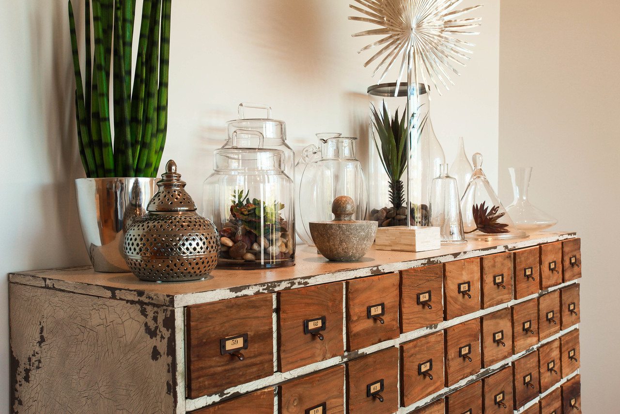 Top 5 Home Staging Props | RE/MAX CENTRAL